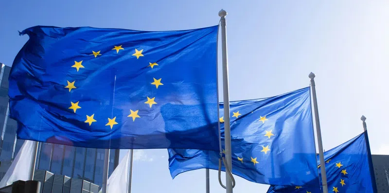 Blue Card europeu: o que é e como conseguir - Universidade do Intercâmbio